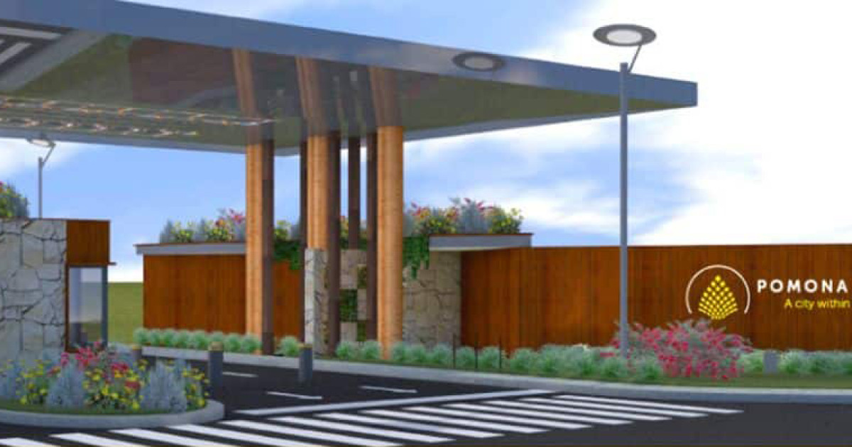 Pomona City Selling Stands With Generous Terms - Propertybook