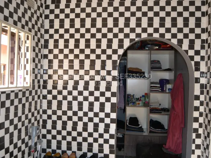 5 Bedroom House for Sale in Mainway Meadows, Harare - Propertybook