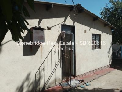 4 Bedroom House for Sale in Gwabalanda, Bulawayo - Propertybook