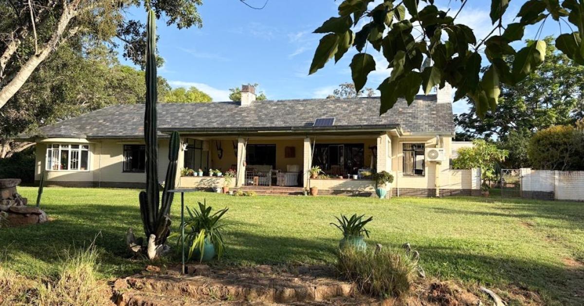 4 Bedroom House for Sale in Burnside, Bulawayo