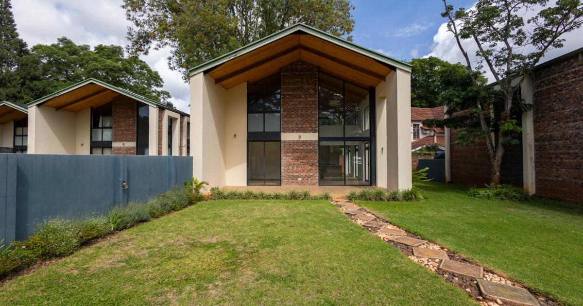 Townhouse/Complex/Cluster to Rent in Highlands, Harare - Propertybook