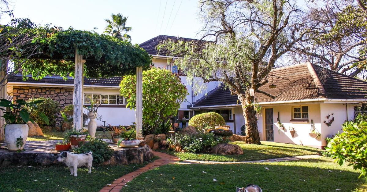 4 Bedroom House for Sale in Burnside, Bulawayo