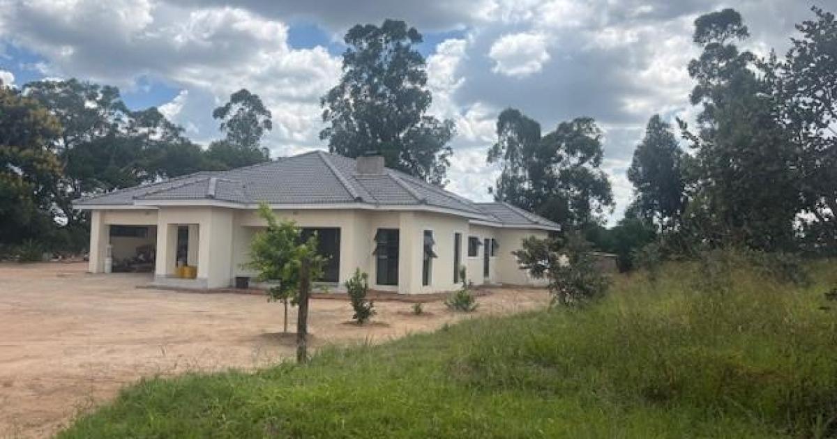 4 Bedroom House for Sale in Ruwa, Ruwa - Propertybook