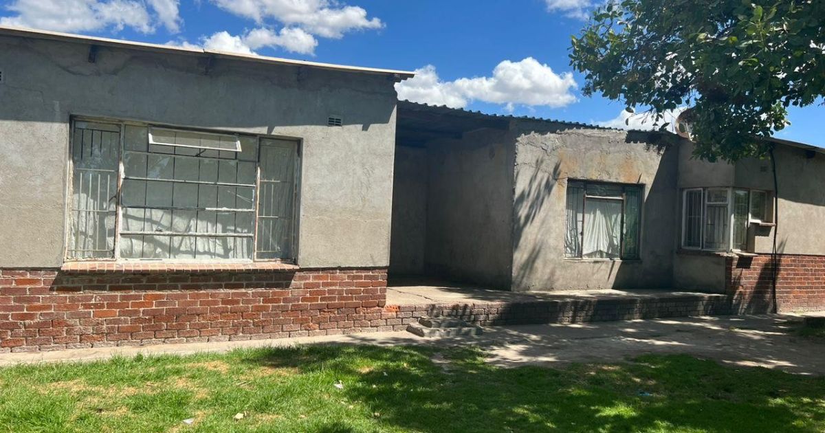 4 Bedroom House for Sale in Waterfalls, Harare - Propertybook