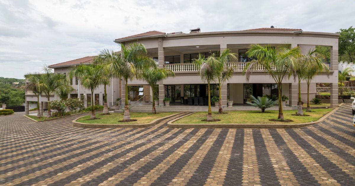 7 Bedroom House for Sale in Carrick Creagh Estate, Harare - Propertybook